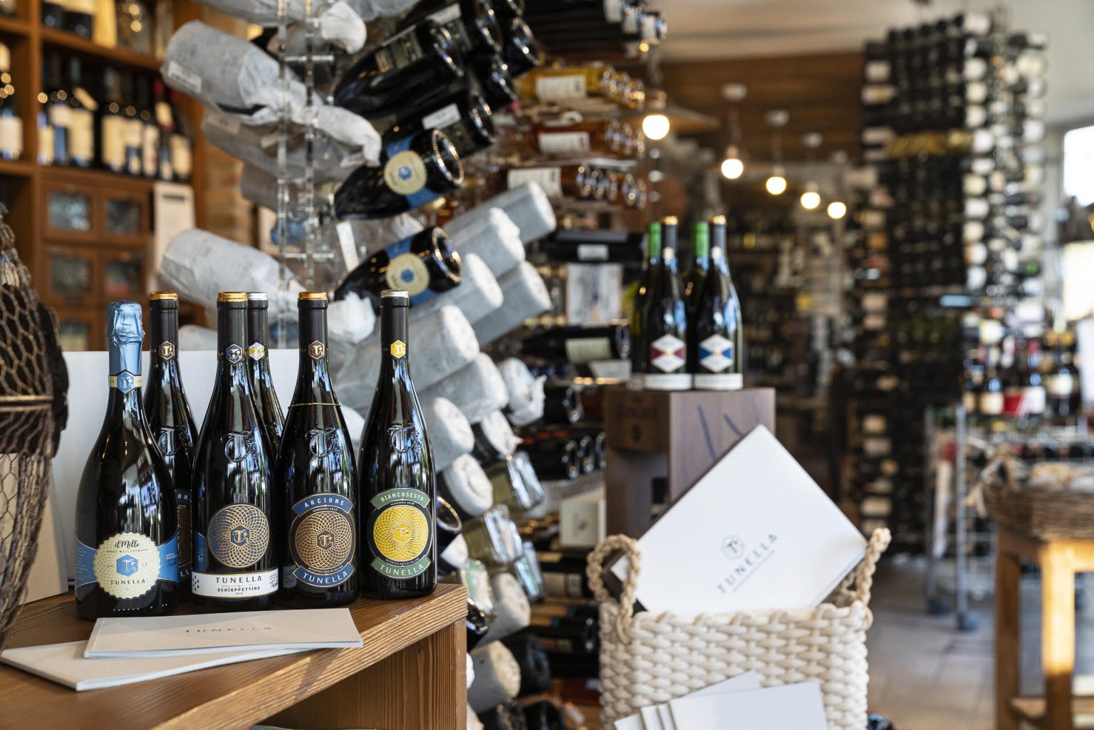Tunella | Enoteche vicine a te